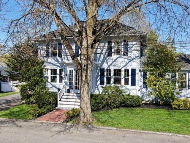 4 bedroom, Marblehead MA 01945 102370965