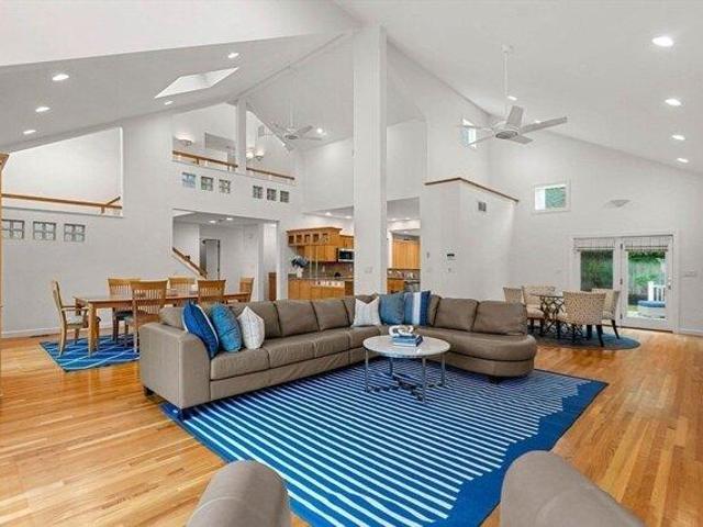 4 bedroom, Marblehead MA 01945 104811313