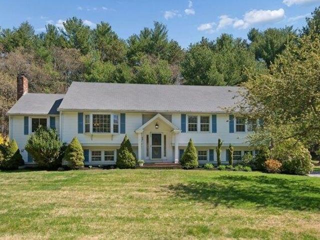 4 bedroom, Marlborough MA 01752 LS102120618