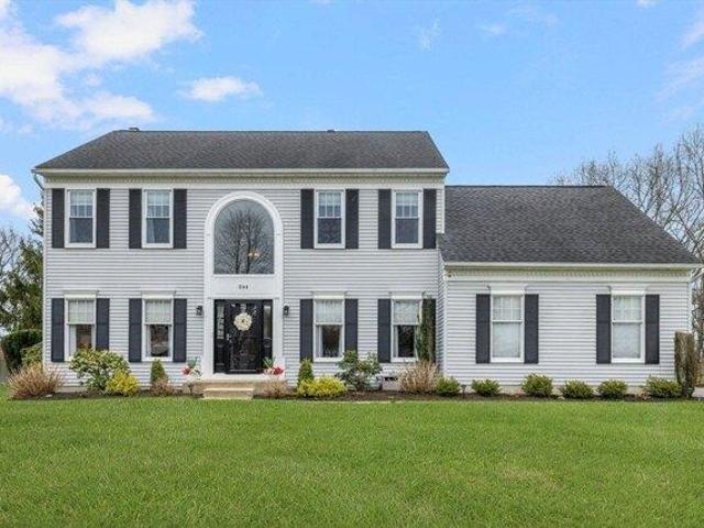 4 bedroom, Marlborough MA 01752 LS103018300
