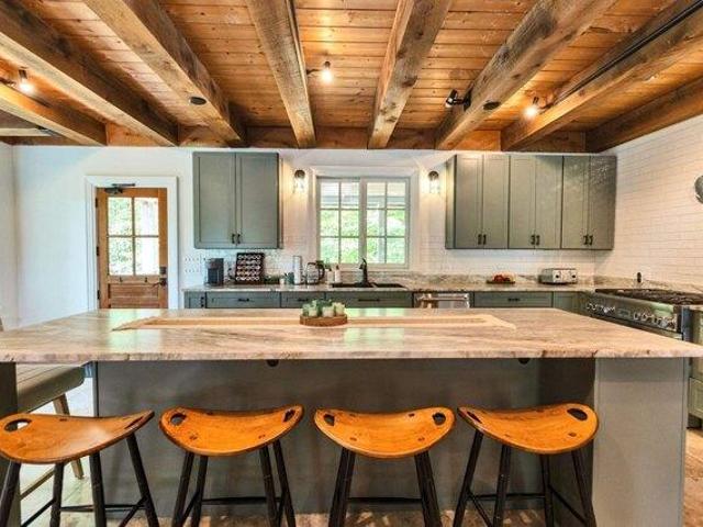 4 bedroom, Marlborough NH 03455 104789832