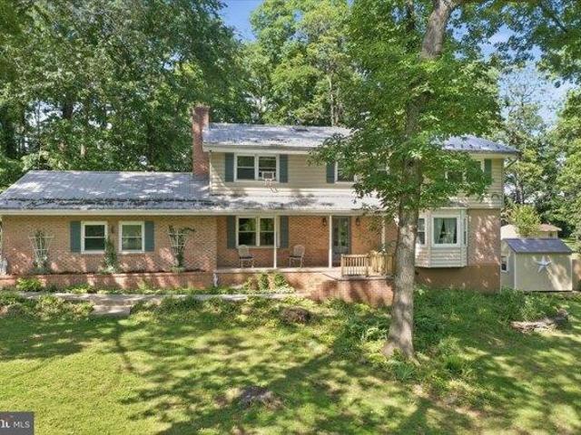 4 bedroom, Martinsburg WV 25403 103627417