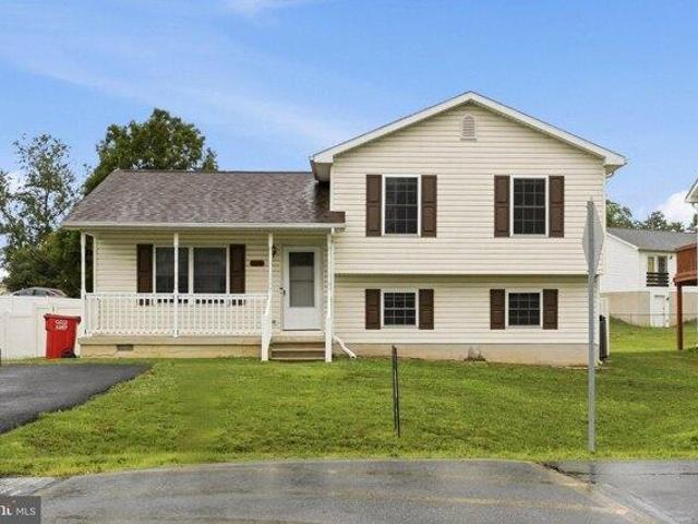 4 bedroom, Martinsburg WV 25404 103627814