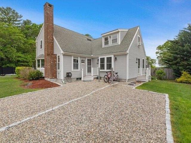 4 bedroom, Mashpee MA 02649 102960833