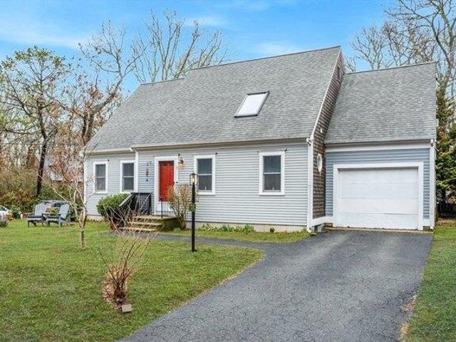 4 bedroom, Mashpee MA 02649 102156978