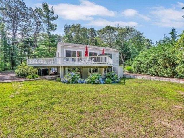 4 bedroom, Mashpee MA 02649 105494851