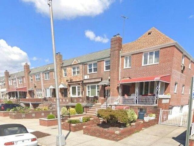 4 bedroom, Maspeth NY 11378 103600819