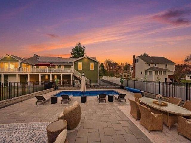 4 bedroom, Methuen MA 01844 101932553