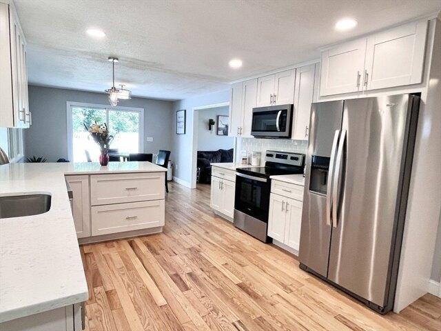 4 bedroom, Methuen MA 01844 104808726
