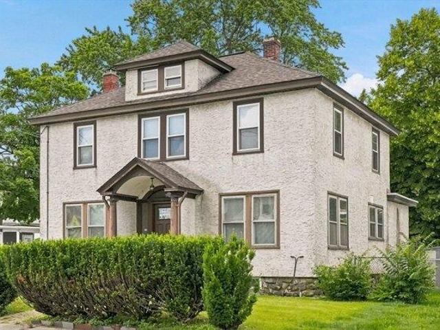 4 bedroom, Methuen MA 01844 104833650