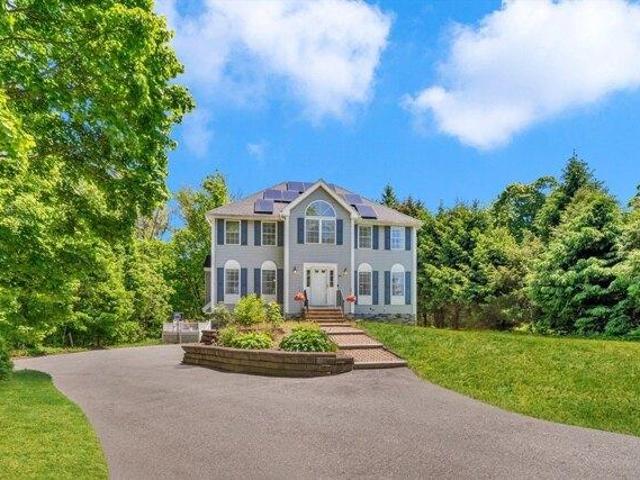 4 bedroom, Methuen MA 01844 104870185