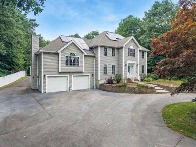 4 bedroom, Methuen MA 01844 105174417