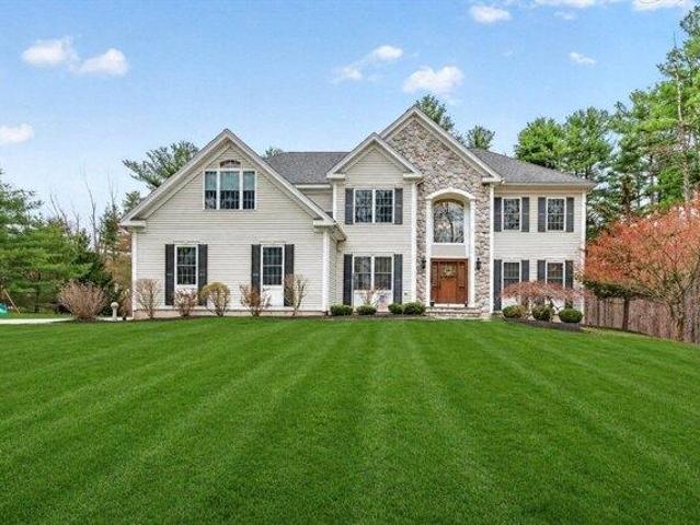 4 bedroom, Methuen MA 01844 LS102121212