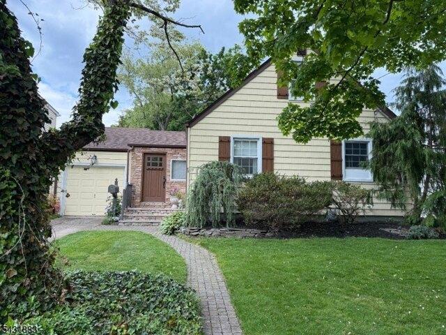 4 bedroom, Metuchen NJ 08840 102315492
