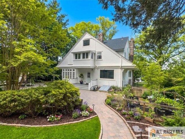 4 bedroom, Metuchen NJ 08840 102315841