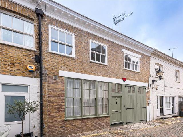 4 bedroom mews for sale
