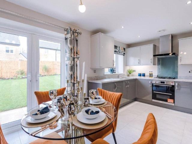 4 bedroom mews for sale