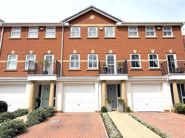 4 Bedroom Mews House