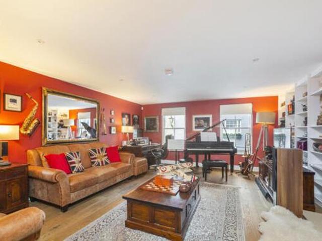 4 Bedroom Mews Property For Sale In Paddington