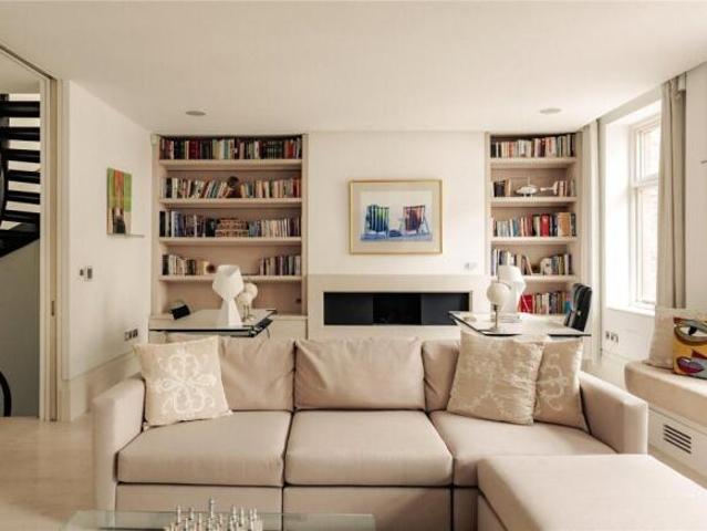 4 bedroom mews property for rent in Adams Row, Mayfair, W1K
