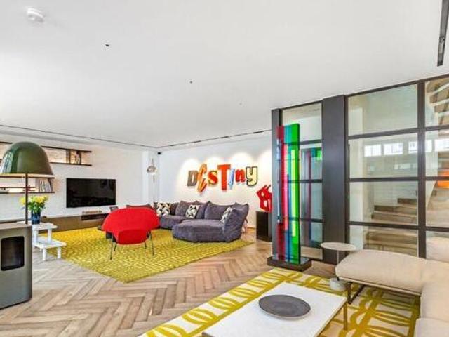 4 Bedroom Mews Property For Rent In Knighstbridge