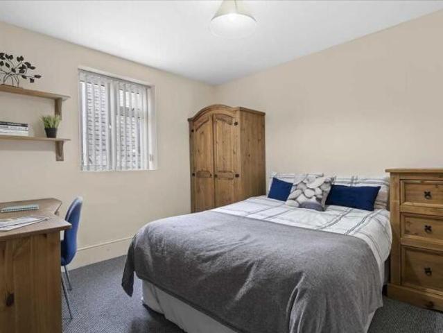 4 bedroom house share for rent in North Road West, Plymouth, PL1