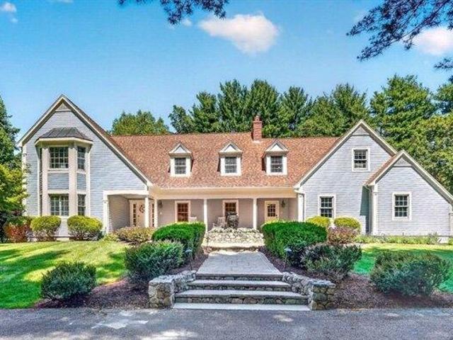 4 bedroom, Medfield MA 02052 104759359