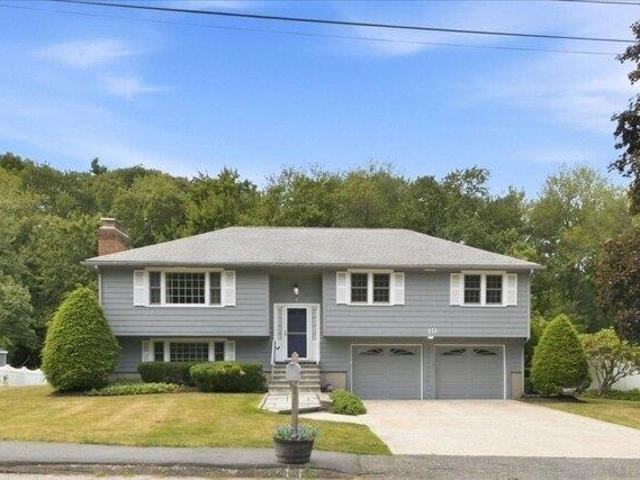 4 bedroom, Medfield MA 02052 104760548