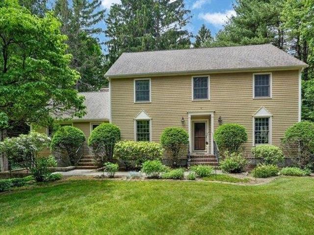 4 bedroom, Medfield MA 02052 104789189