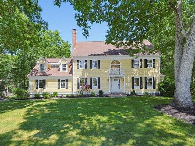 4 bedroom, Medfield MA 02052 105095834