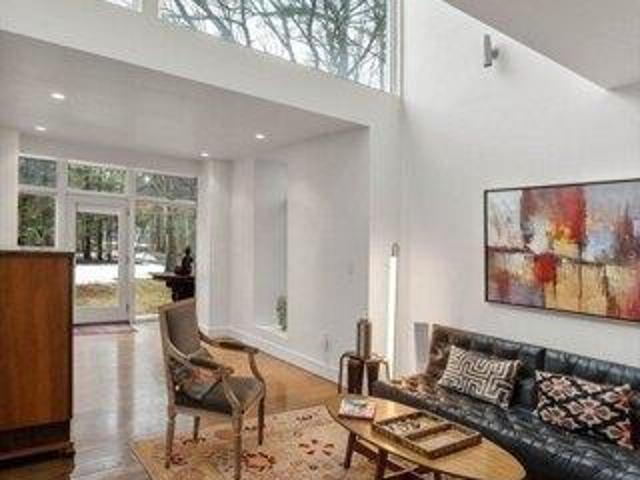 4 bedroom, Medfield MA 02052 102565641