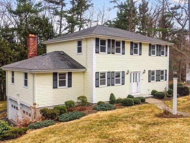 4 bedroom, Medfield MA 02052 102583684