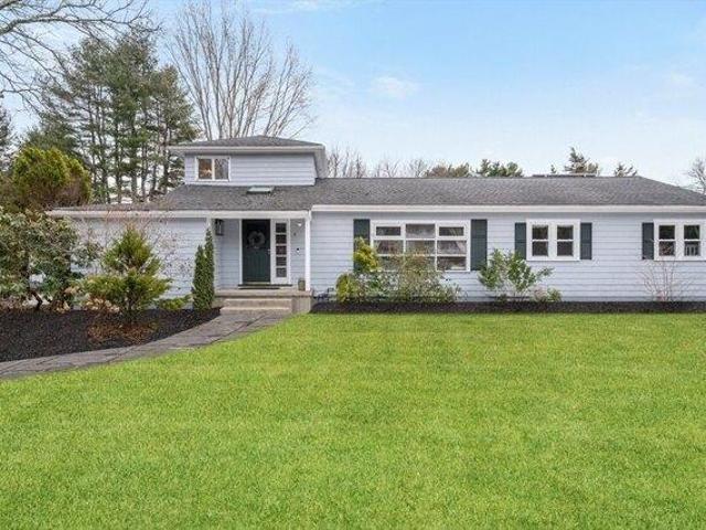 4 bedroom, Medfield MA 02052 103161410
