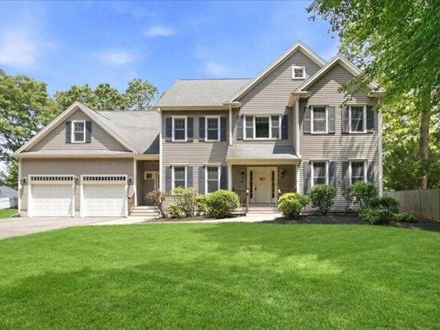 4 bedroom, Medfield MA 02052 103248949