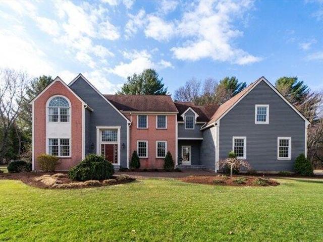 4 bedroom, Medfield MA 02052 LS101856434