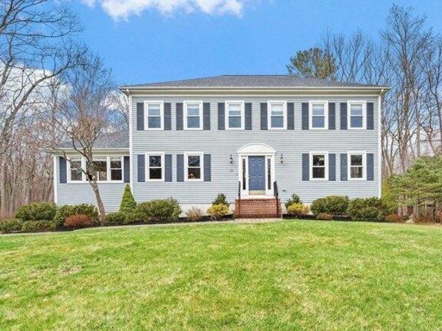 4 bedroom, Medway MA 02053 102371538