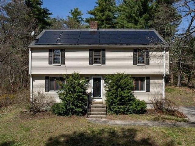 4 bedroom, Medway MA 02053 102726423