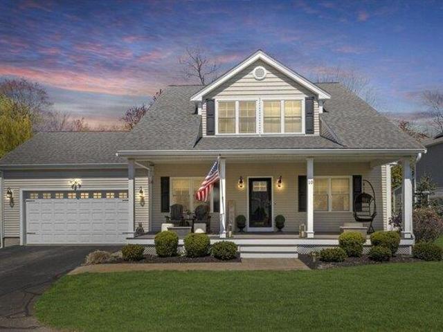 4 bedroom, Medway MA 02053 104650514