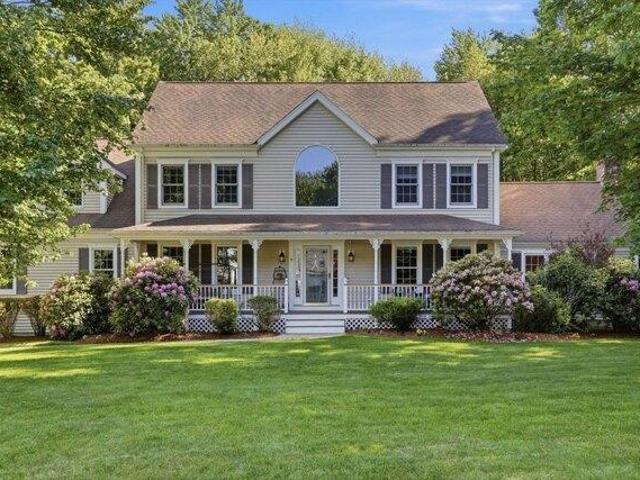 4 bedroom, Medway MA 02053 104792000