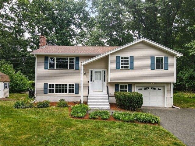 4 bedroom, Medway MA 02053 104904998