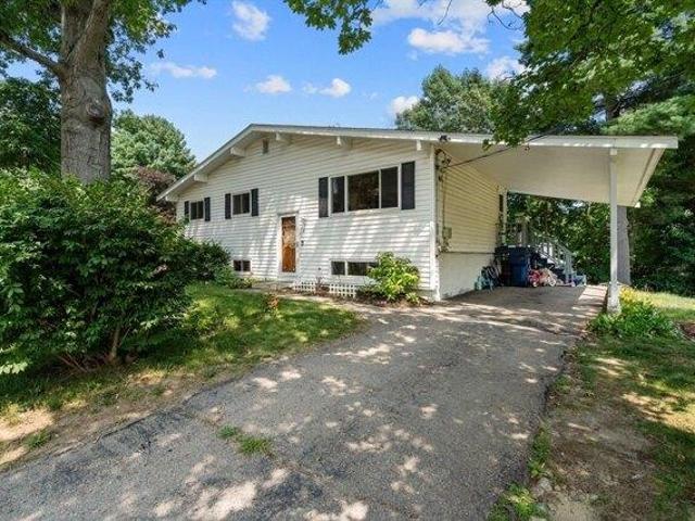 4 bedroom, Medway MA 02053 105041091