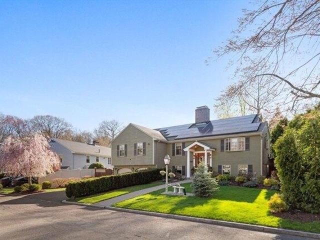 4 bedroom, Melrose MA 02176 101932841