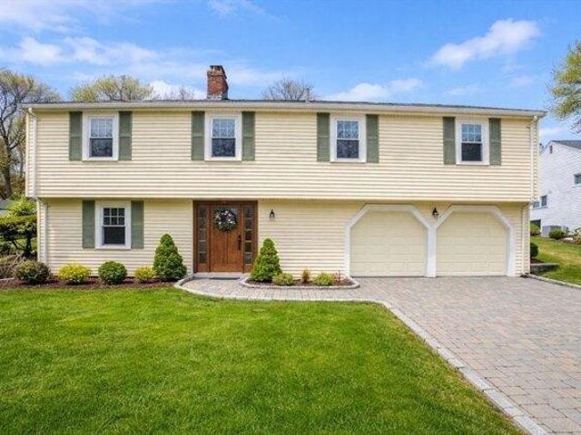 4 bedroom, Melrose MA 02176 102313602