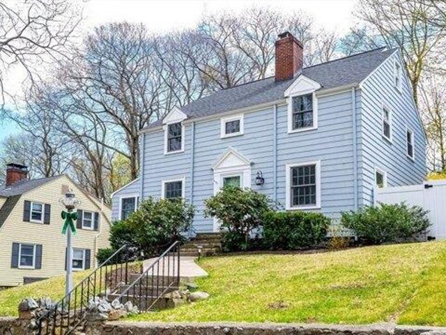 4 bedroom, Melrose MA 02176 102315507