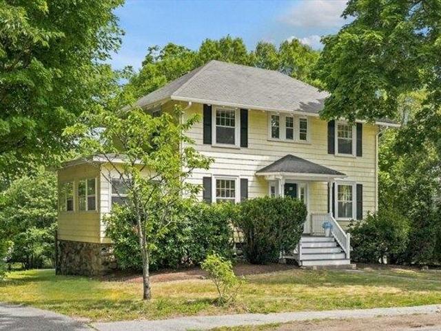 4 bedroom, Melrose MA 02176 104510780