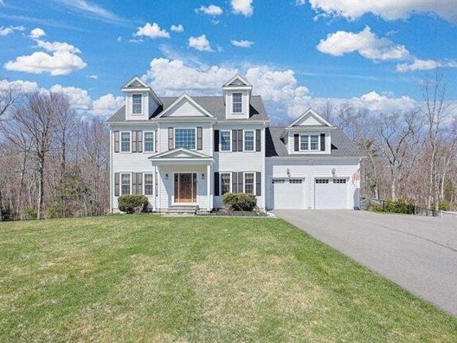 4 bedroom, Mendon MA 01756 102411981