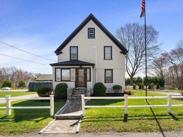 4 bedroom, Mendon MA 01756 102412872