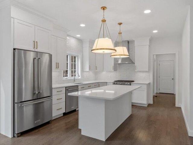 4 bedroom, Mendon MA 01756 102583423