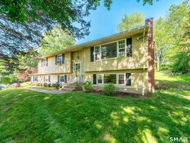 4 bedroom, Meriden CT 06451 104513072