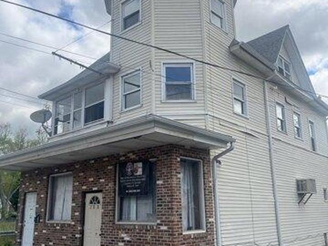 4 bedroom, Meriden CT 06451 104152030